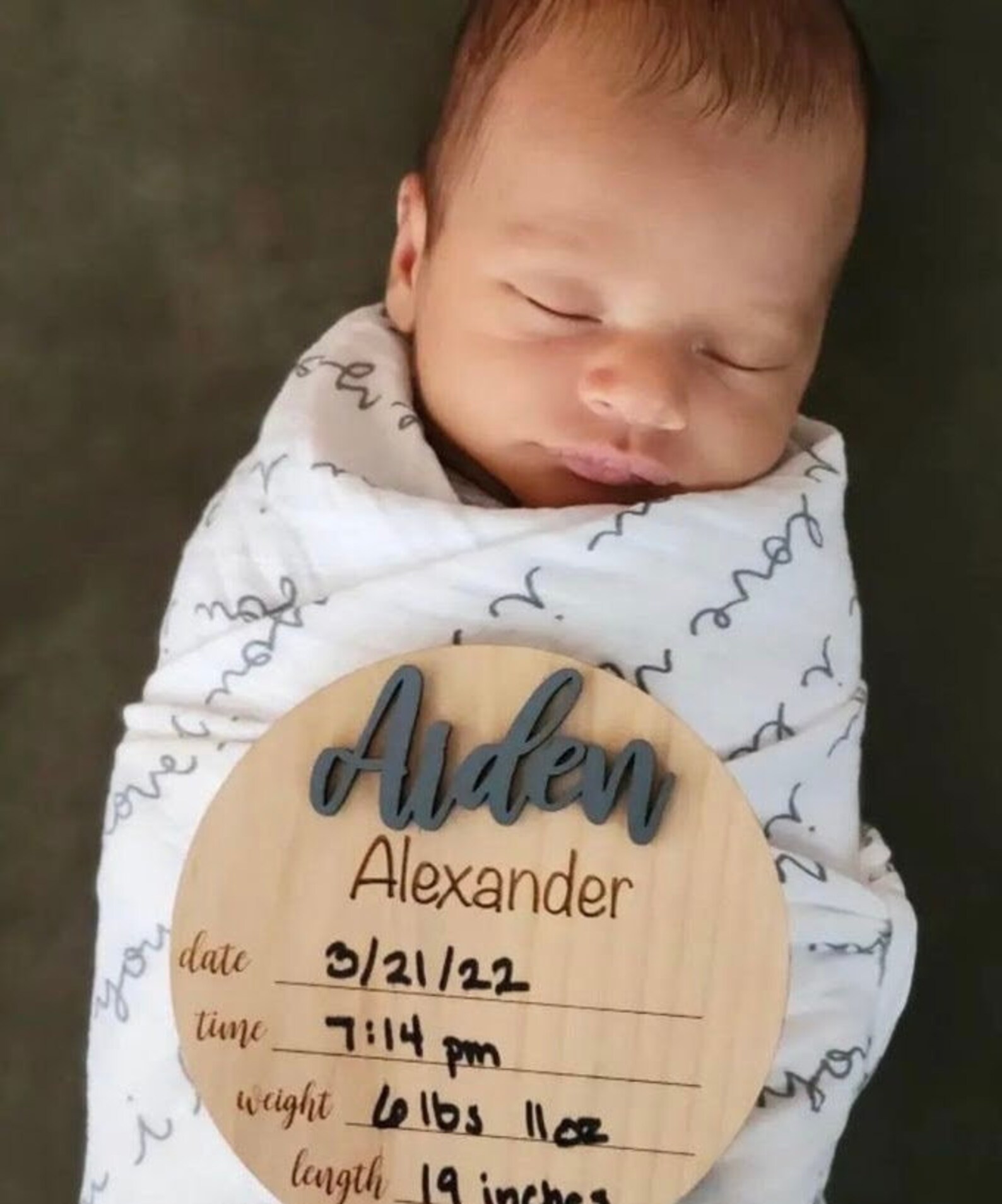 Round Wood Baby Announcement Sign Birth Stat Sign Nursery | Etsy Canada