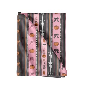 Spooky Bow Stripes Seamless Pattern for Halloween, Preppy Pumpkin ...