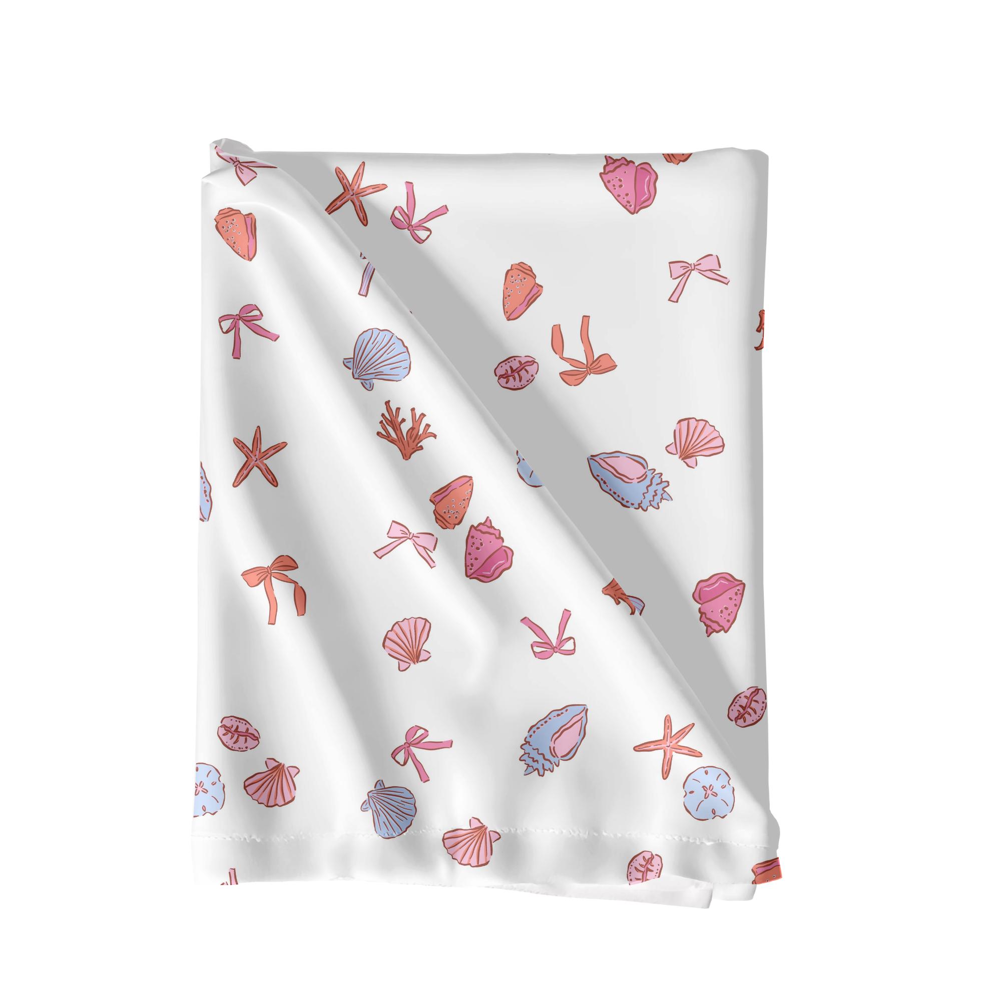 Coquette Seashells Seamless Pattern for Summer, Girly Nautical Pattern ...