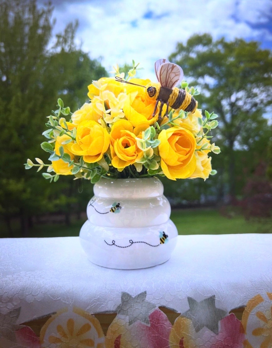 Bee Floral Arrangement, Flower Centerpiece, - Etsy
