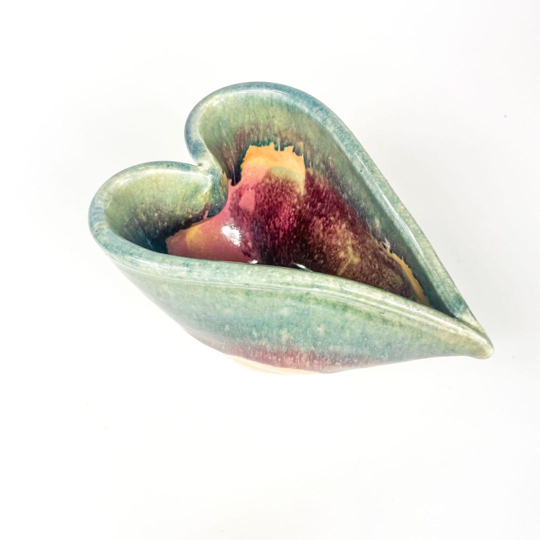 Lisa Howe Studio Pottery Heart-shaped Ceramic Bowl Drip Glaze Green ...