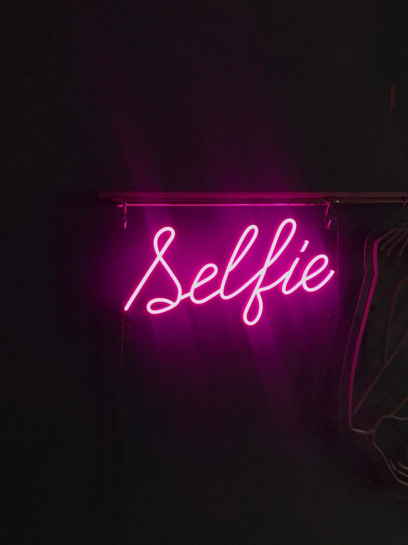 Selfie LED Neon Sign / Beauty Decor - Etsy