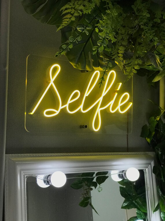 Selfie LED Neon Sign / Beauty Decor - Etsy