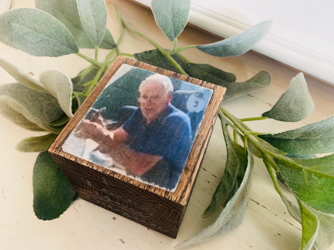 Personalized Sound Wave Sign With QR Code to Hear Loved One's Voice ...