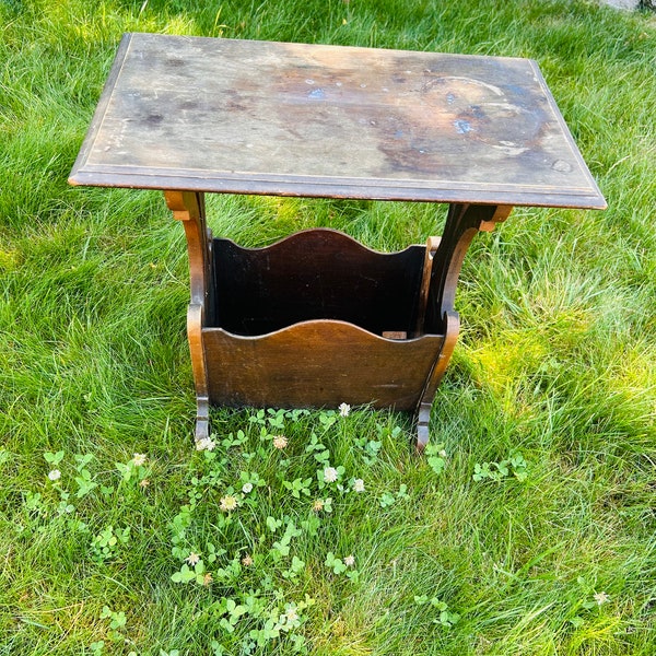 Magazine Rack Table - Etsy