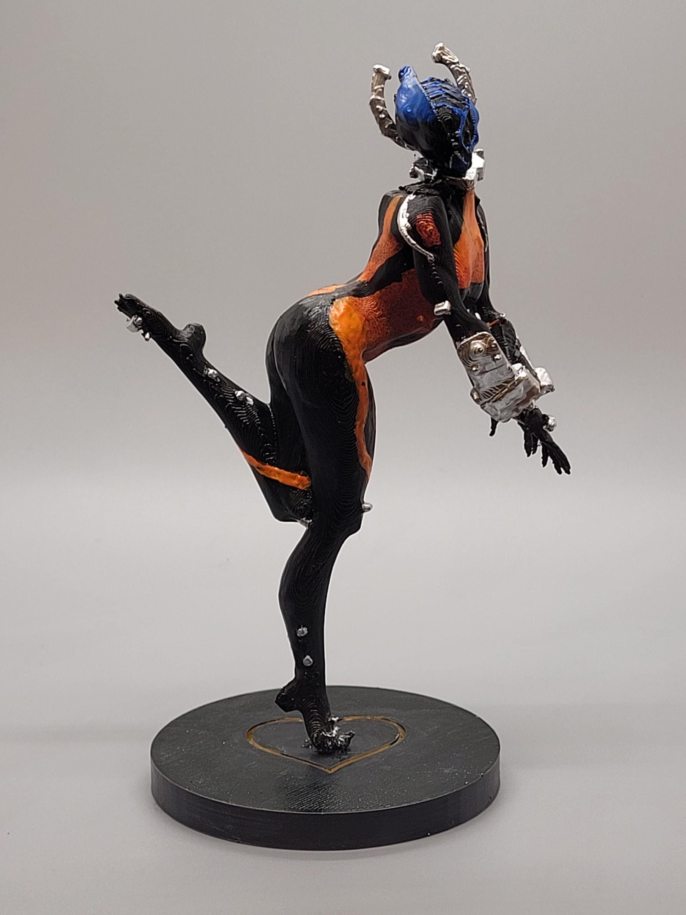 Valkyr Kiss of Death - Warframe Character - 3D Printed Model - Etsy