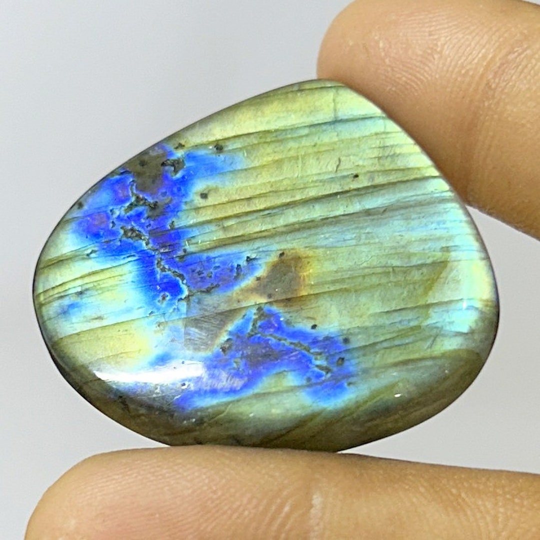 Labradorite Gemstone Betel Shape Labradorite Gemstone for Making ...