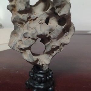 China Natural Stone Mountain Stones Bonsai Suiseki North Taihu Stone ...