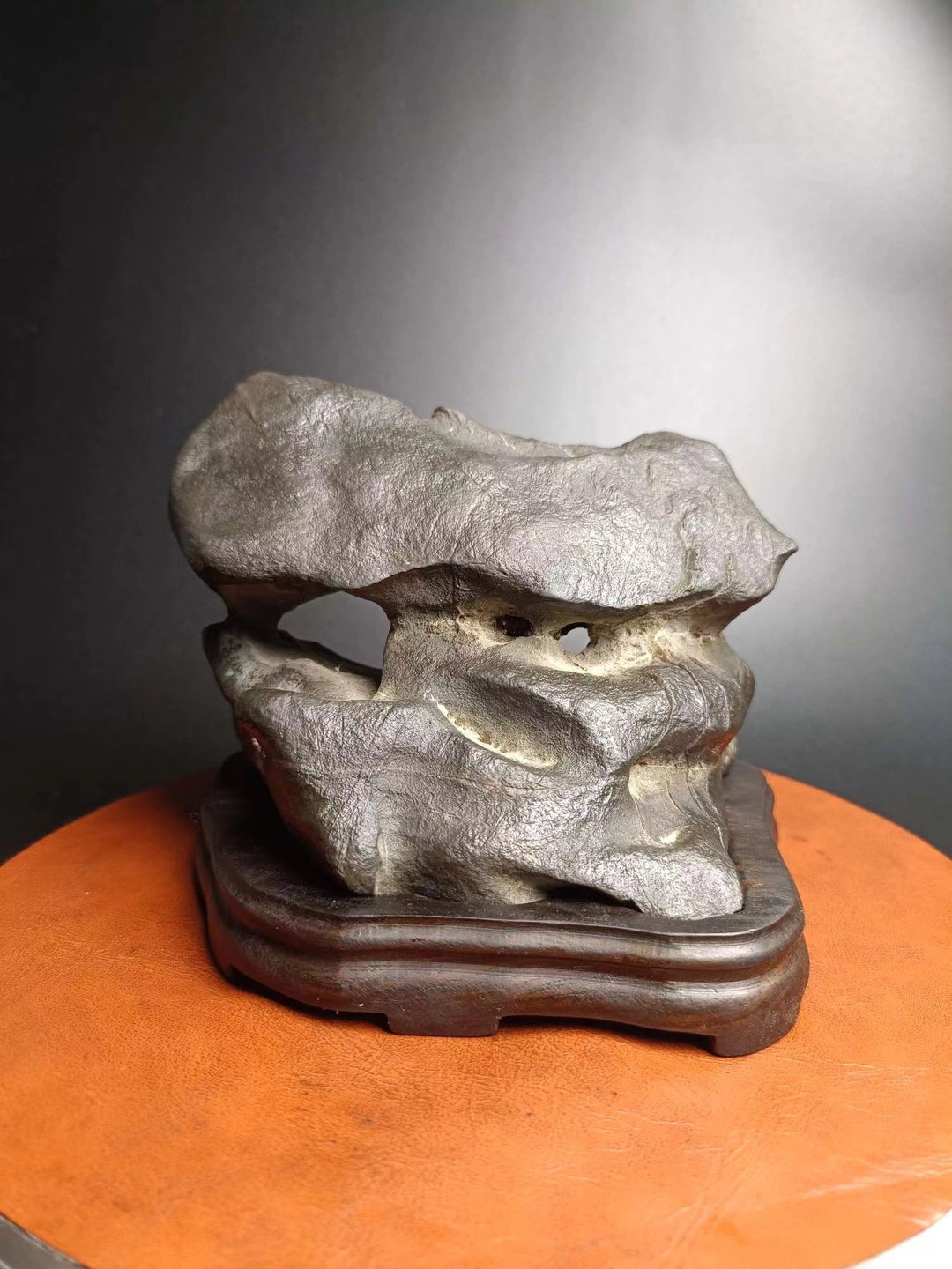 China Natural Stone Mountain Stones Bonsai Suiseki Taihu Stone 太湖石 ...