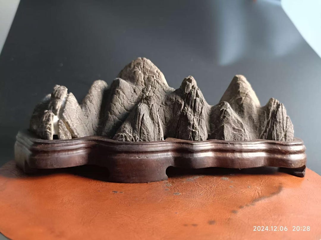 China Natural Stone Mountain Stones Bonsai Suiseki Youlan Orchid Stone ...