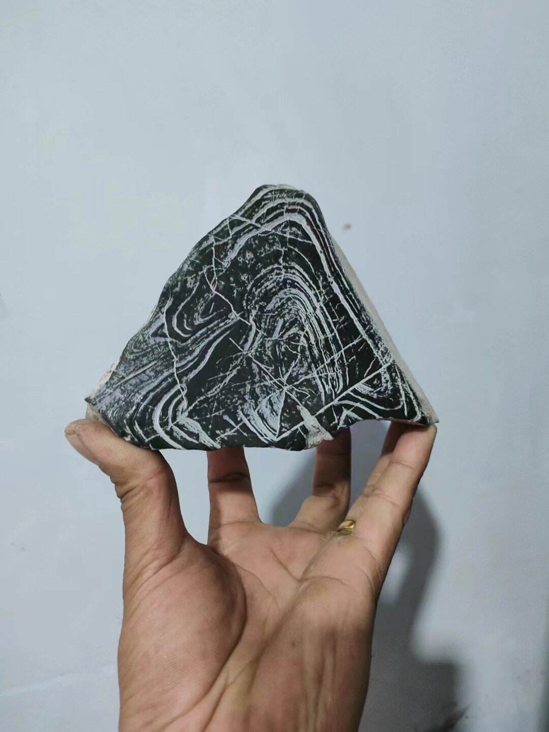 China Natural Stone Mountain Stones Bonsai Suiseki Lingbi Stone 053001 ...