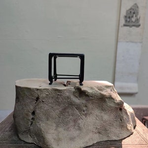 China Natural Stone Mountain Stones Bonsai Suiseki Taihu Stone Stone ...