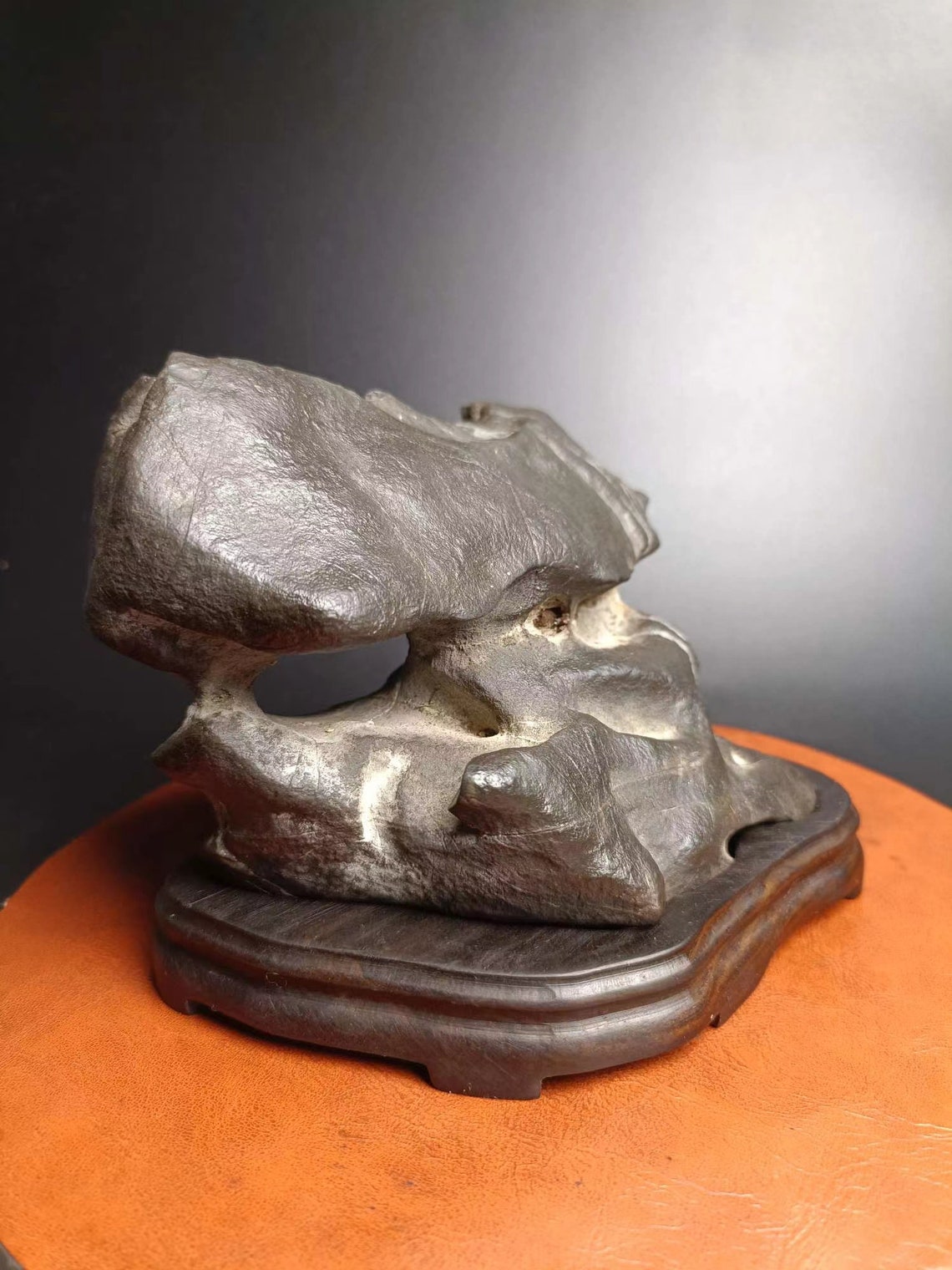 China Natural Stone Mountain Stones Bonsai Suiseki Taihu Stone 太湖石 ...