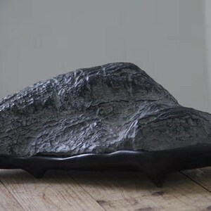 China Natural Stone Mountain Stones Bonsai Suiseki Lingbi Stone 灵璧石 ...