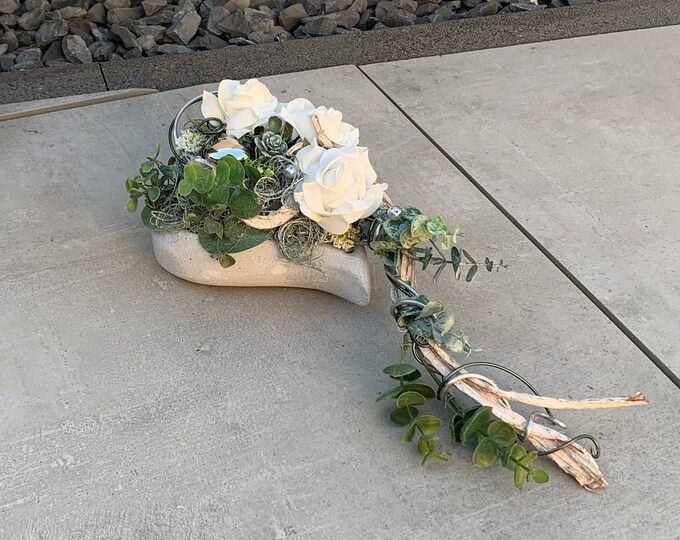 Grabschmuck zu Allerheiligen oder Gedenktag. Grabgesteck Grabdeko ...