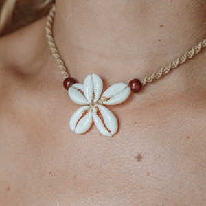 Surf Flower Macrame Shell Necklace, Shell Macrame Necklace, Macrame ...