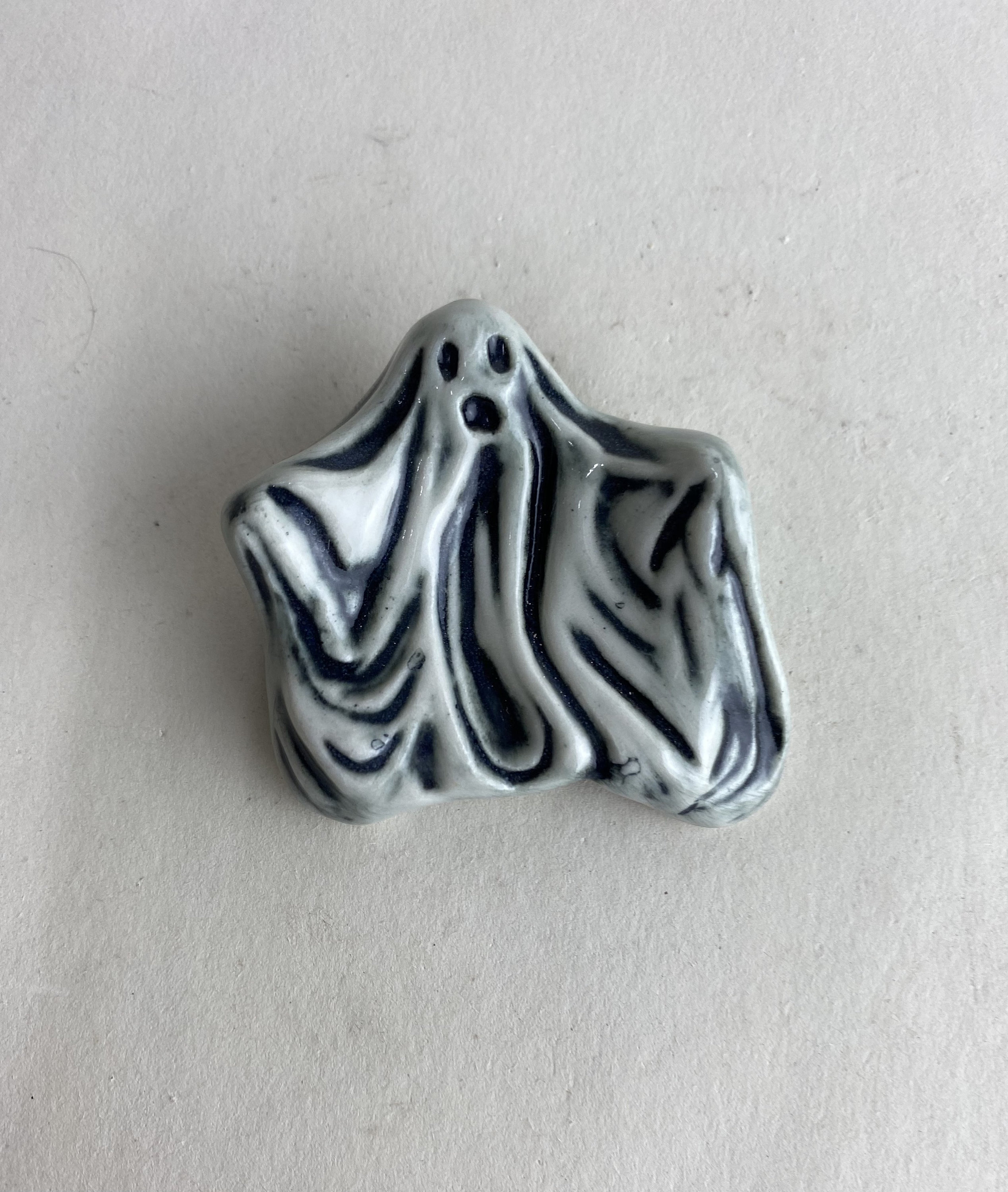 Vintage Inspired Ceramic Ghost Figure Ring Holder / Halloween - Etsy