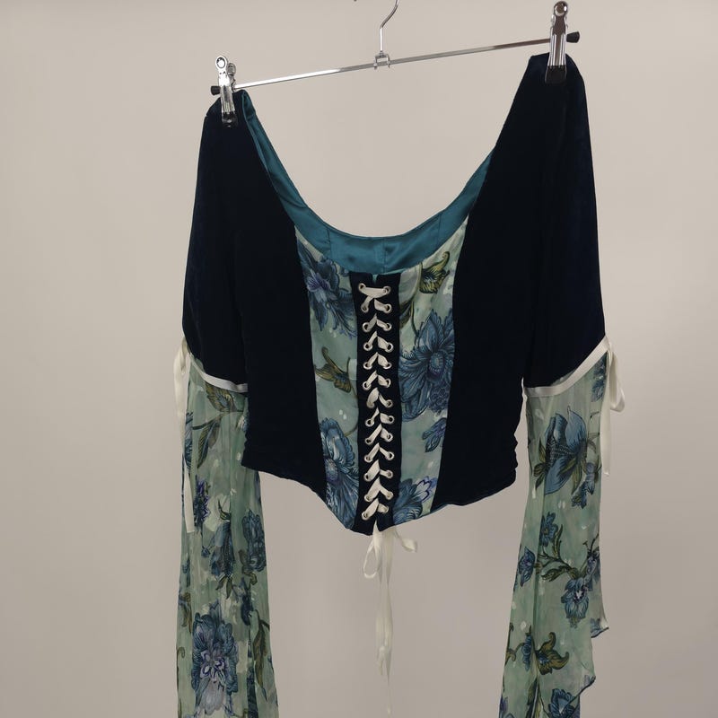 Two Elfs Models Model - Etsy