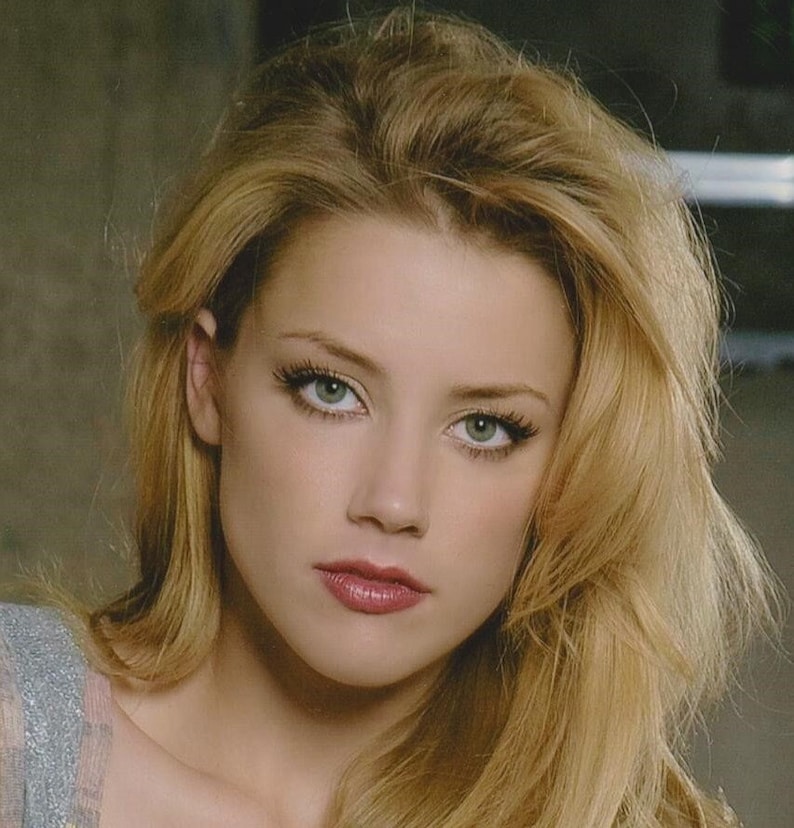 Amber Heard Autographed 8x10 Photo With a Certificate of Authenticity ...