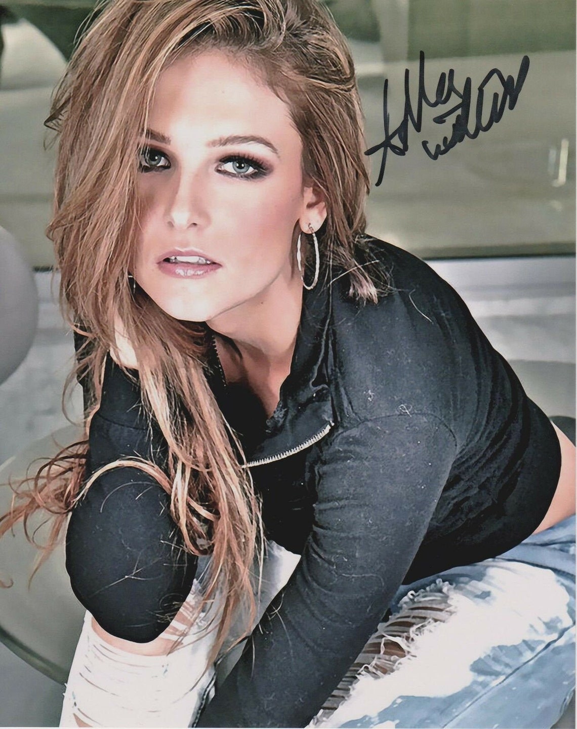 Ashlee Willis Autographed 8x10 Photo With A Certificate Of Etsy