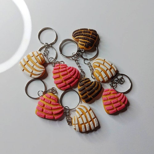 Concha Keychain Mexican Keychain Pan Dulce Llavero - Etsy