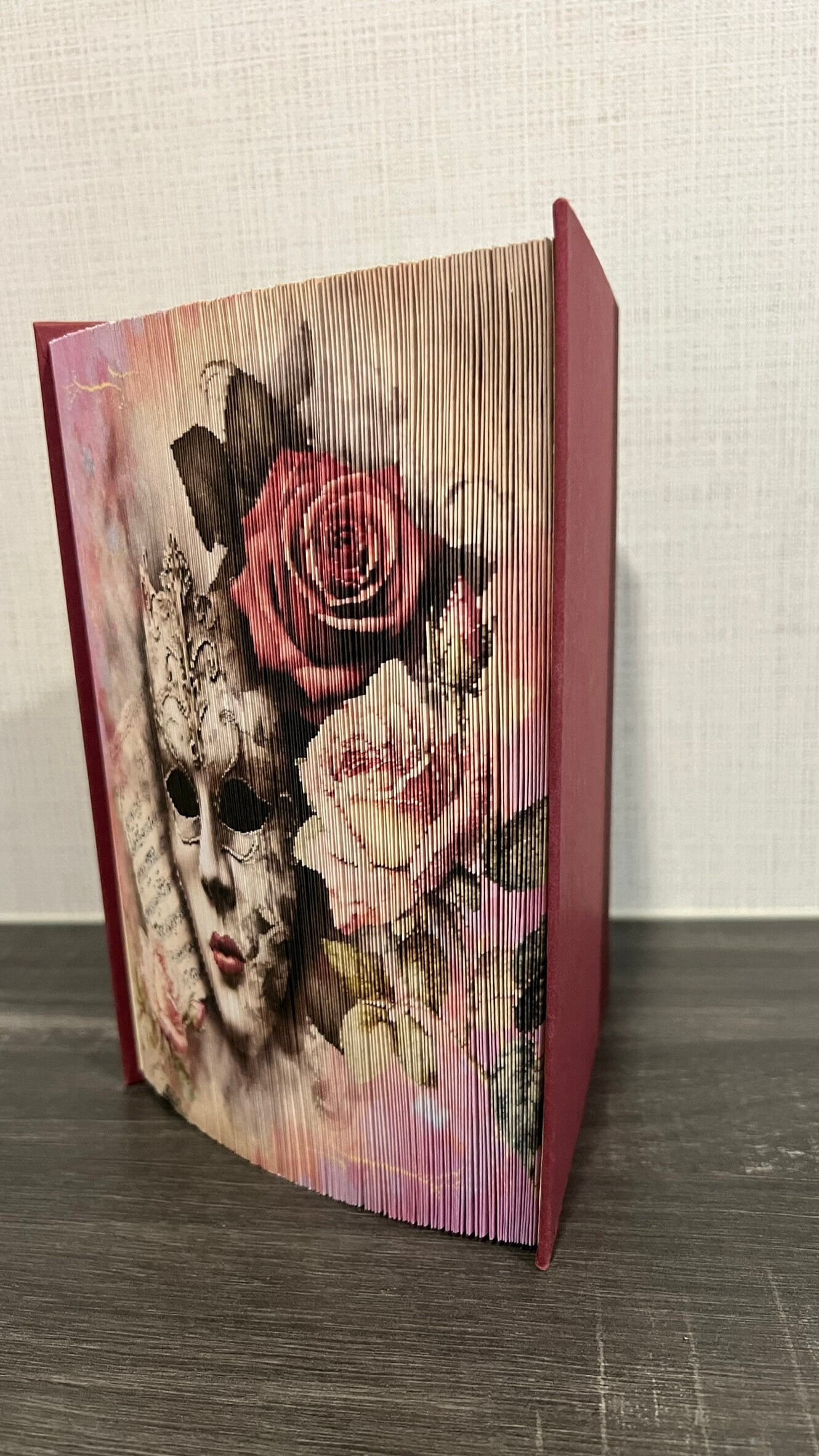 THEATER MASK With ROSES 2-in-1 Fold Fore-edge Photo Strip Book Fold ...