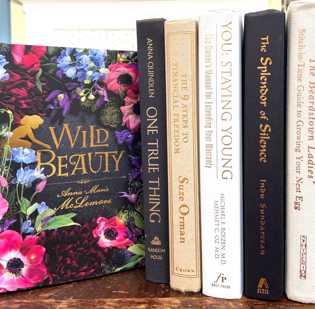 DECORATIVE 5 BOOK SET Black/tan/white Decorative Book Bundle, for ...