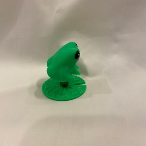 Twerking Frog It is Wednesday My Dudes 3D Printed Bobblehead Thicc Frog ...