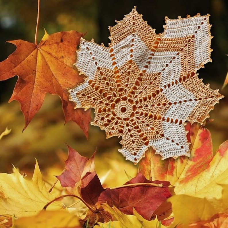 Maple Leaf Doily Crochet Pattern EN/DE: PDF Autumn Table Decor, Crocheted Table Design, Fall ...