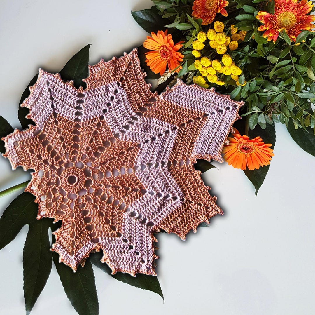 Maple Leaf Doily Crochet Pattern EN/DE: PDF Autumn Table Decor, Crocheted Table Design, Fall ...