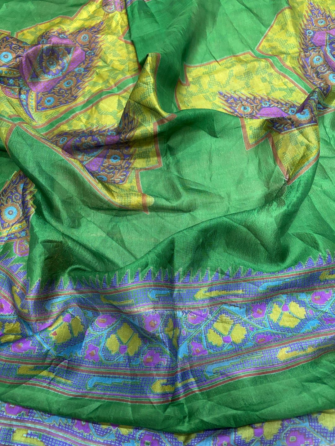 Vintage Pure Silk Saree Pallu Fabric | Upcycled Indian Silk Cutting for ...