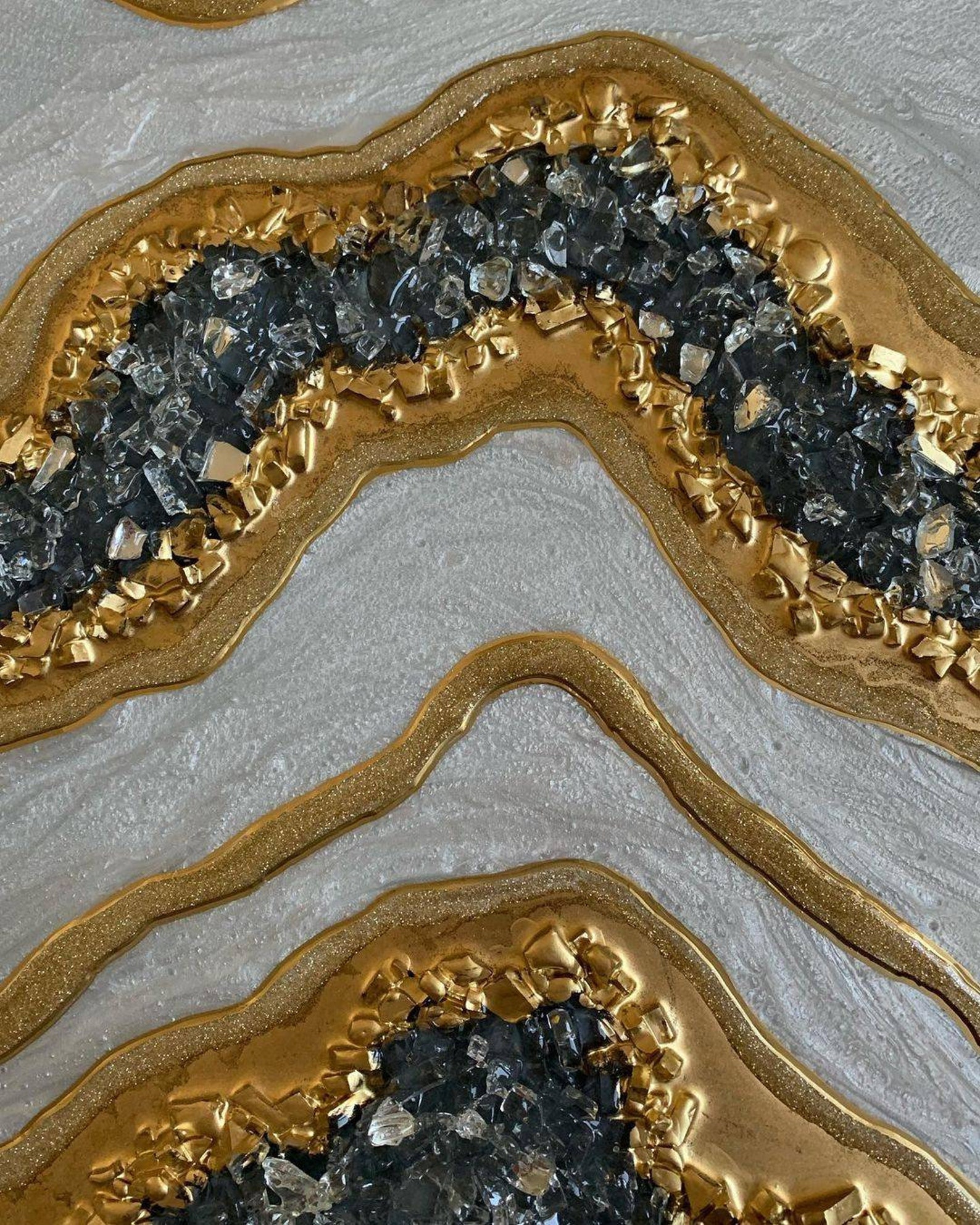 FREE SHIPPING Luxury Resin Geode Wall Art, Real Crystals Details - Etsy