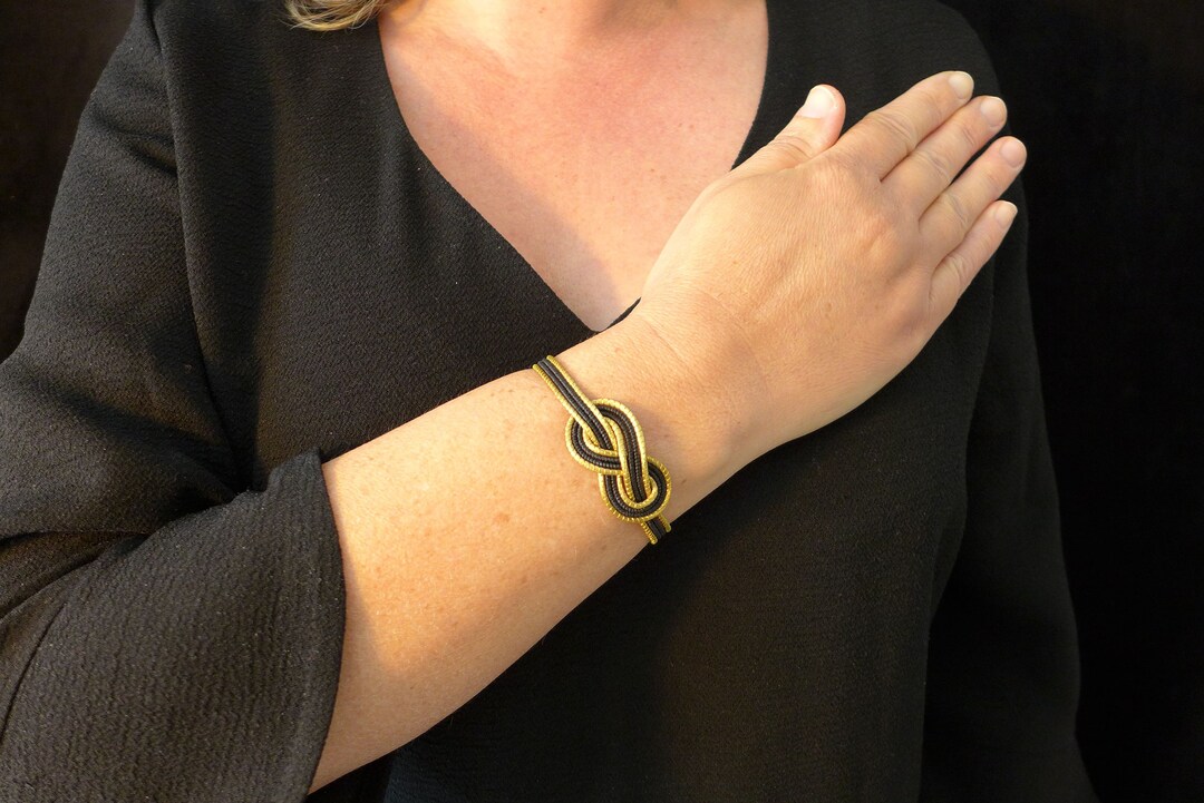 Infinity Bracelet in Vegetable Gold and Black Cotton - Etsy