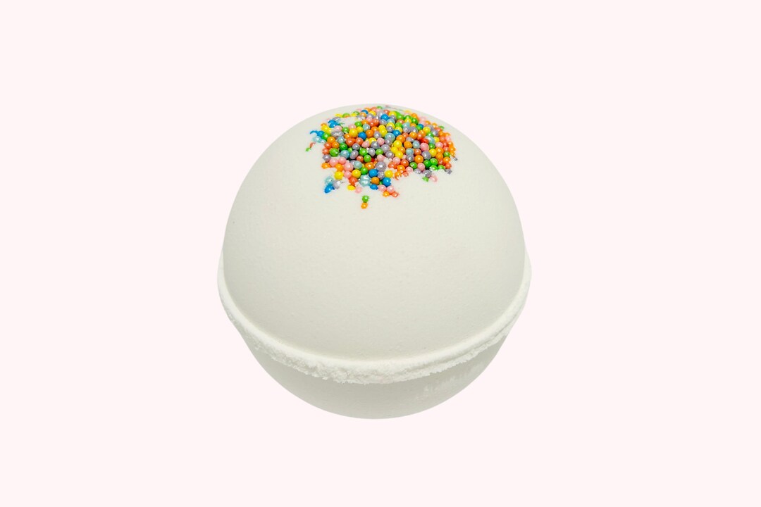 Sprinkle Top Bath Bomb Birthday Birthday Bath Bomb Bath Bomb Bath Bombs ...
