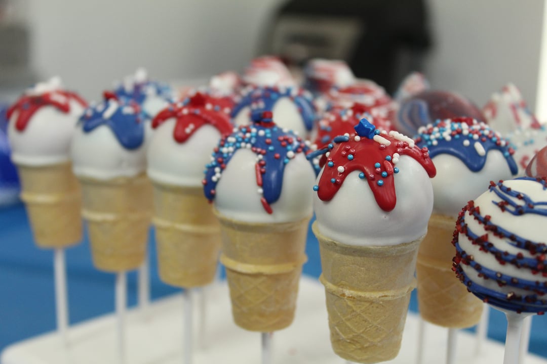 Ice Cream Cake Pops: July 4th Patriotic Treats. No Shipping Outside of ...