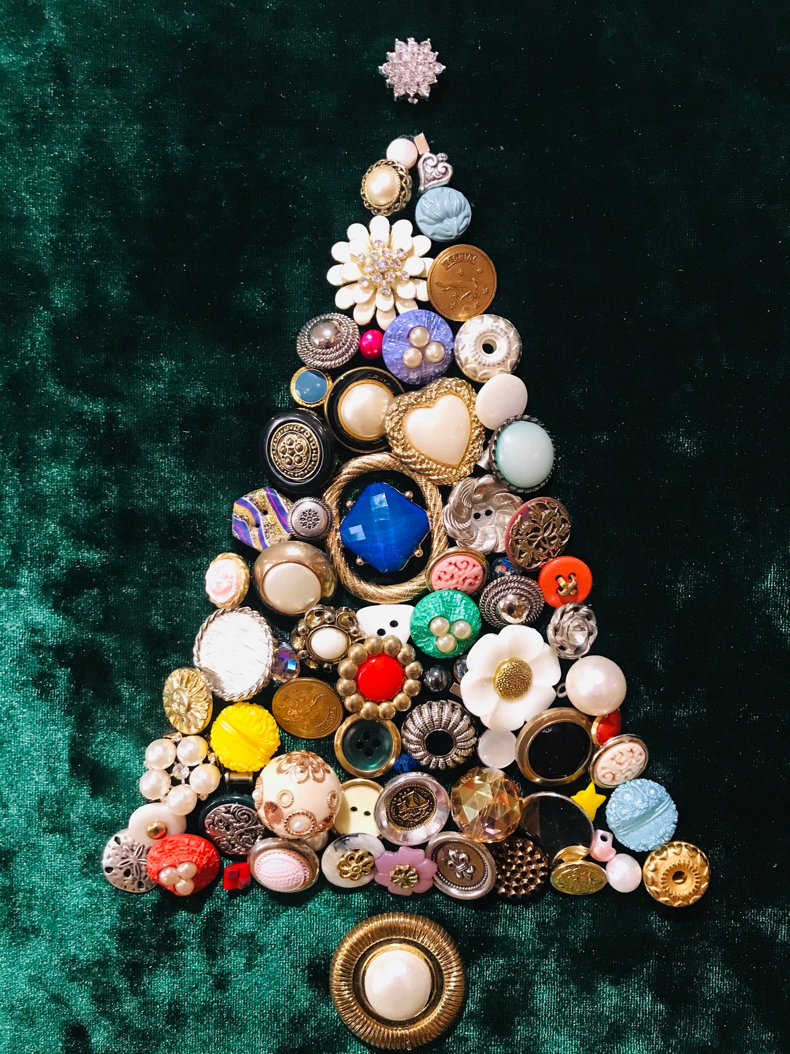 Vintage Jewelry Christmas Tree Collage - Framed Wall Hanging 15in X ...