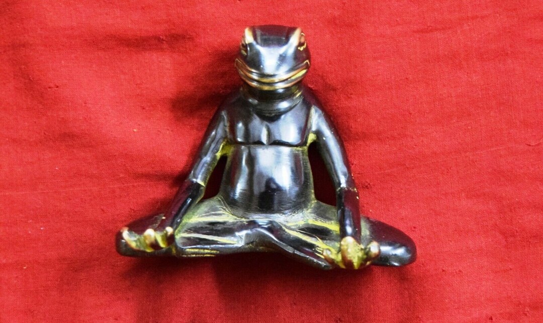 Zumba Frog Yoga Statue Brass Worship Frog Meditation Idol Nature Theme ...