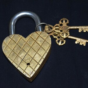Heart Shape Skull Padlock | Brass Antique Design Skull Working Door ...