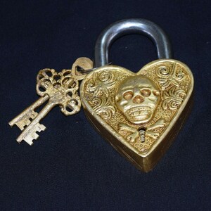 Heart Shape Skull Padlock | Brass Antique Design Skull Working Door ...