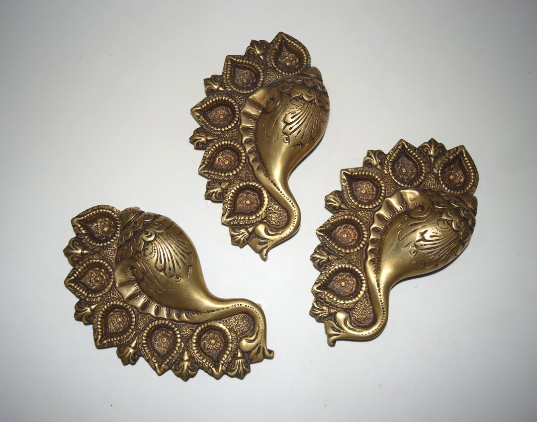 Multi Faced Ganesha Oil Wick Diya Set of 03 Pieces | Pagla Feet Shankha ...