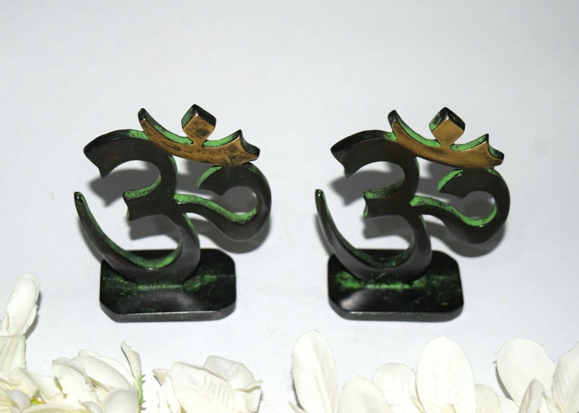 Shiva Symbol OM Figure Paperweight | Brass Sign of Shiva God ...