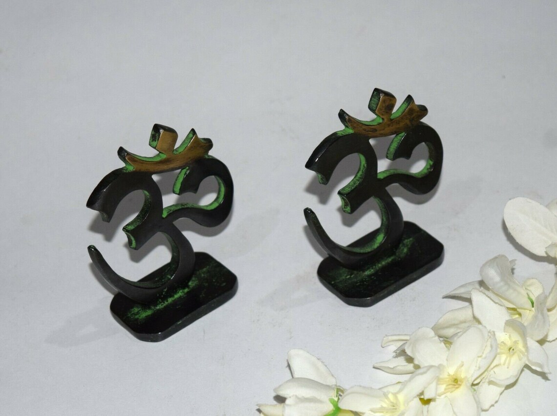 Shiva Symbol OM Figure Paperweight | Brass Sign of Shiva God ...