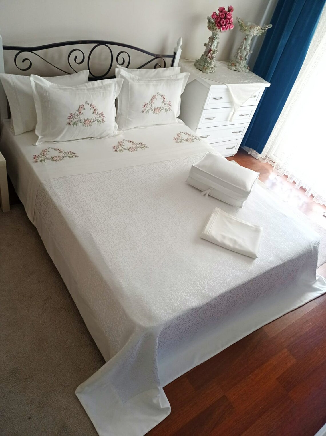 Basket Model Pastel Colors Hand Embroidered Offwhite Pique Set and ...