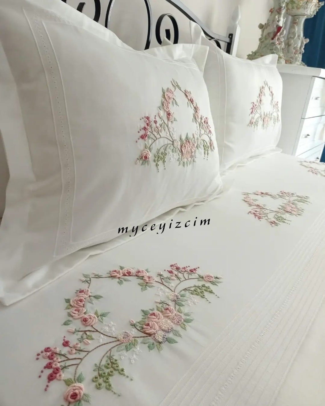 Basket Model Pastel Colors Hand Embroidered Offwhite Pique Set and ...