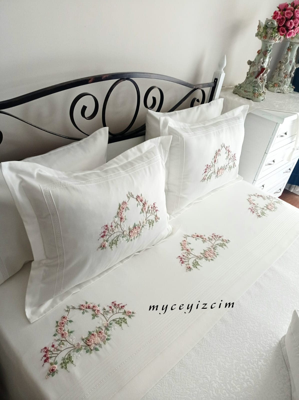 Basket Model Pastel Colors Hand Embroidered Offwhite Pique Set and ...