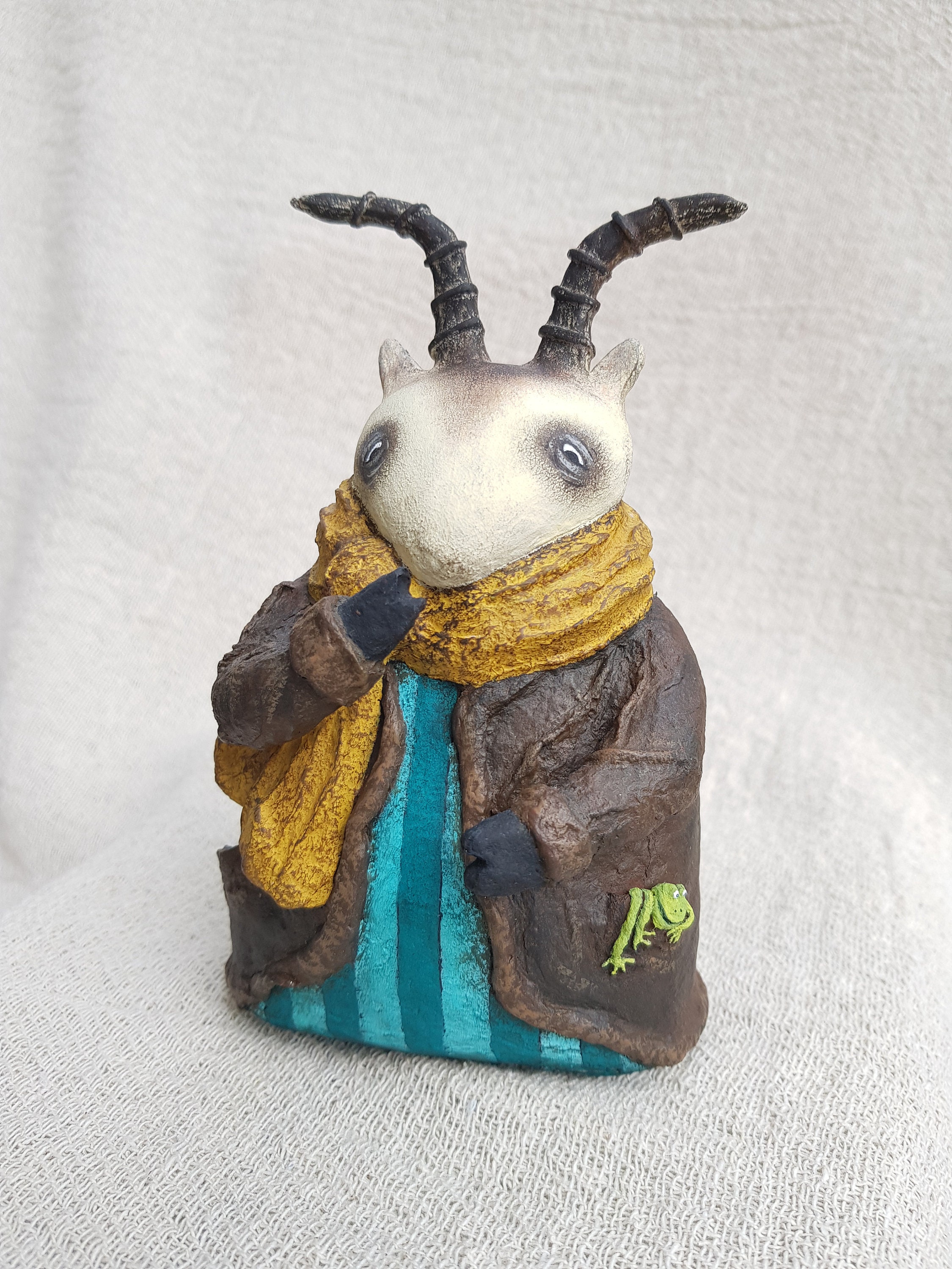 Unique Ram Sheep With a Cute Frog in Her Pocket Perfect Gift for Living ...