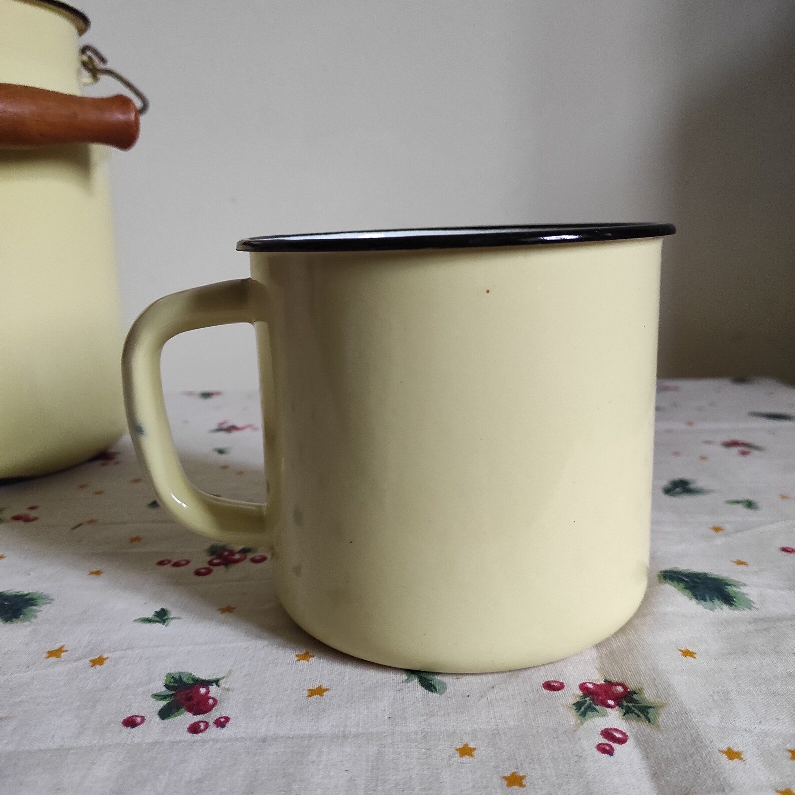 Yellow Tin Mug 32 Oz Vintage Enamel Mug Lemon Color - Etsy