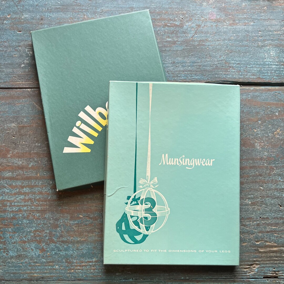 Midcentury Hosiery Boxes | Vintage Fashion, Empty | Munsingwear ...