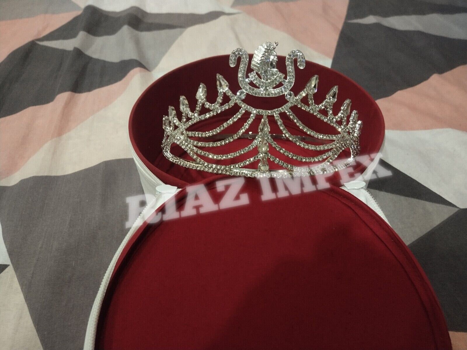 New Daughter of Isis Crown in Silver Tone With All White Rhinestones ...