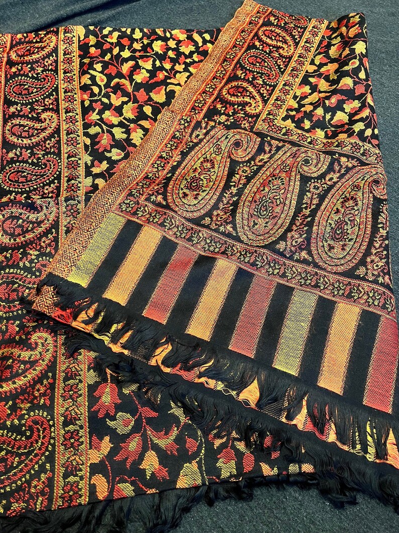 Kani Shawl/ Shawls/ Kashmiri Shawls/ Embroidered Shawls/ Christmas ...